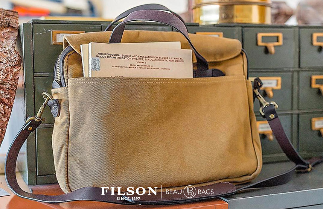Filson Original Briefcase Tan | Stilvolle Tasche von Filson | BeauBags